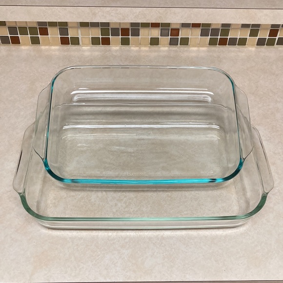 Pyrex | Kitchen | Pyrex Casserole Set Awesome Set Of 2 | Poshmark